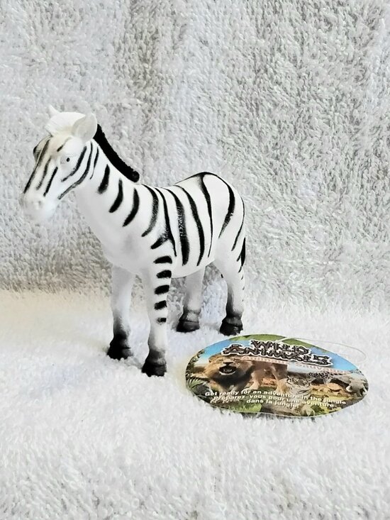 Zebra | Toys | 42 High Quality Large 5 Long Wild Animals Zebra Bnwt ...